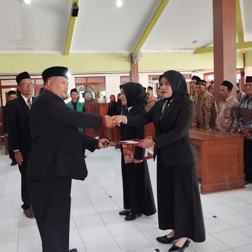 Selamat Mengemban Tugas Sdri. Candrika Ayu Pratami, S.TP. dan Sdri ...